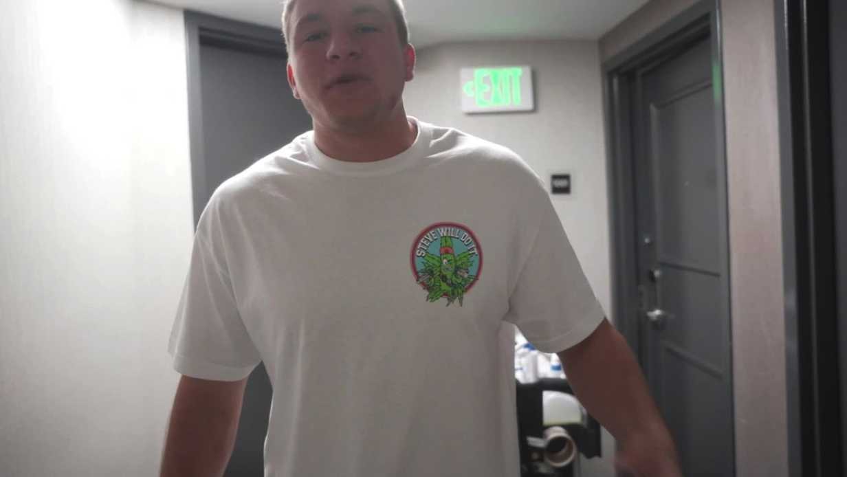 Getting Tuggies with the Homeless – Steve Will Do It