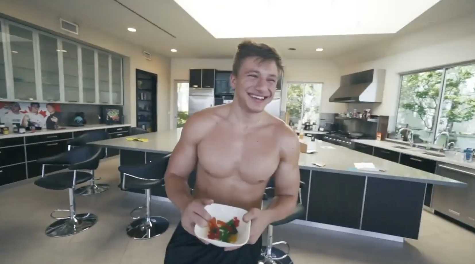 I Ate 4500mg of THC Edibles.. – Steve Will Do It